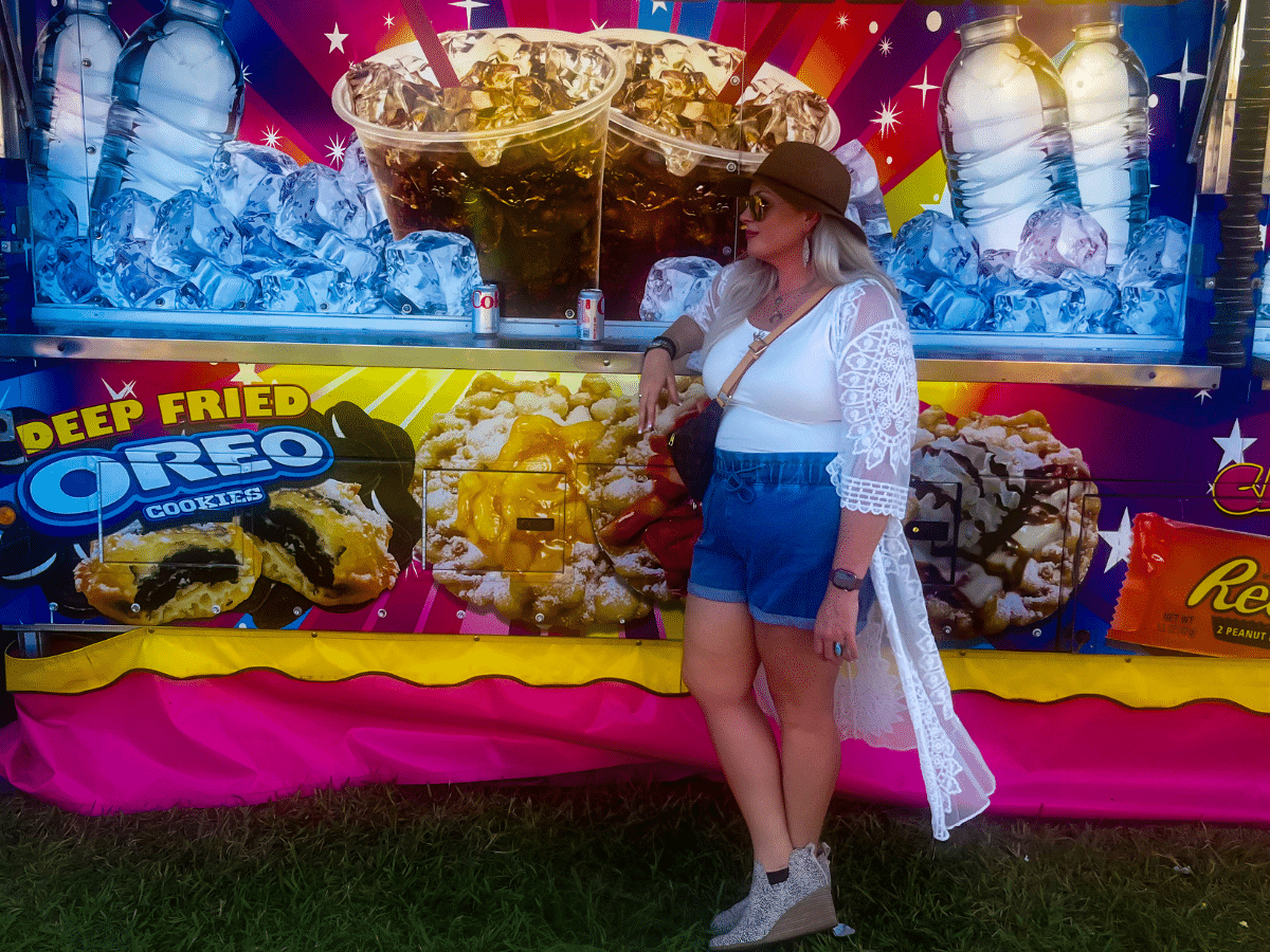 What to Wear to the County Fair: The Ultimate Guide for Comfort and ...